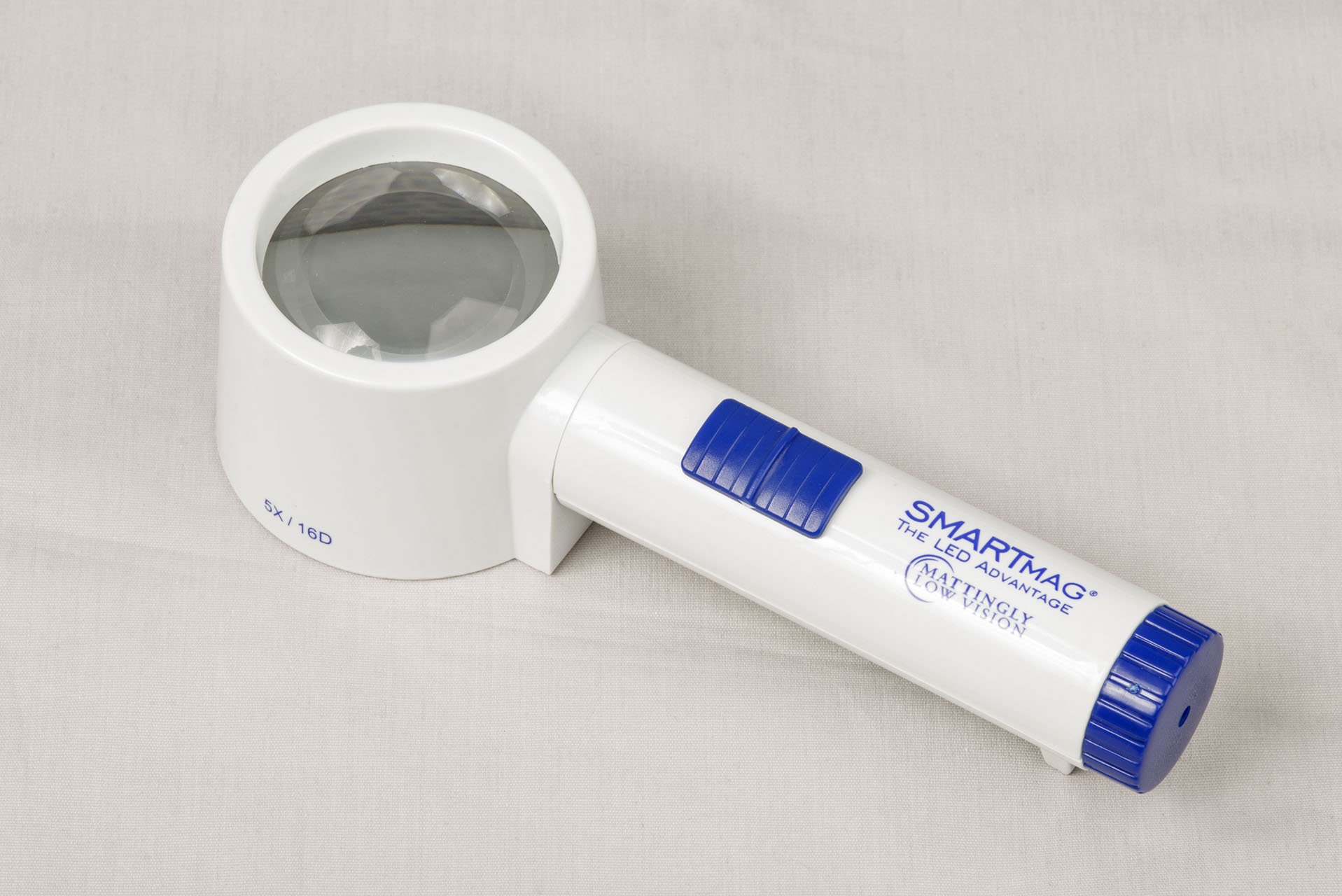 SmartMag® 5X Teal LED Stand Magnifier | Mattingly Low Vision, Inc.