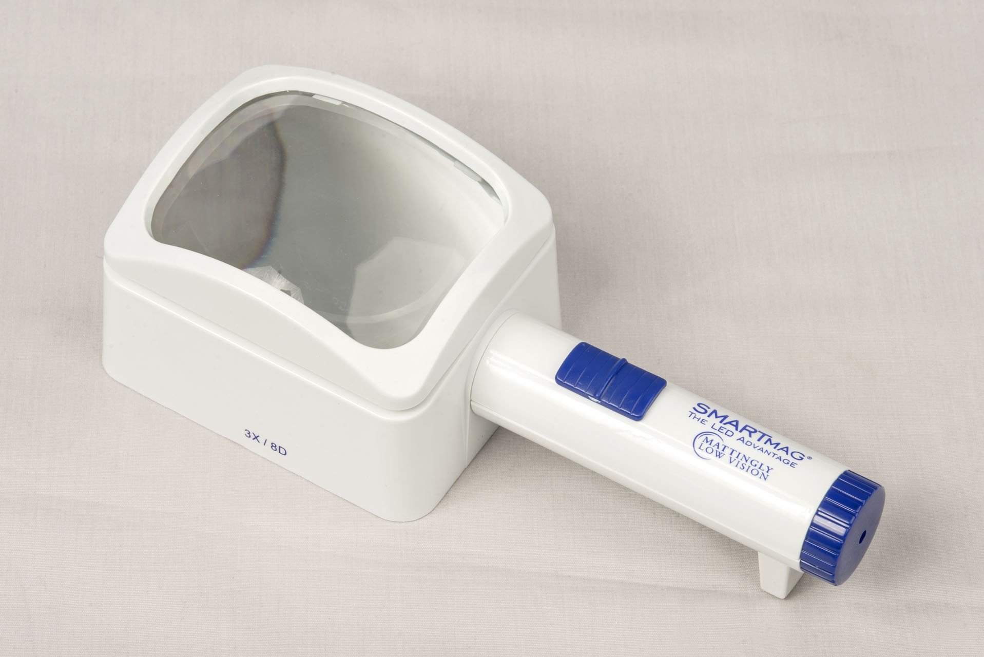 SmartMag® 3X Yellow LED Stand Magnifier (100X75) | Mattingly Low Vision ...